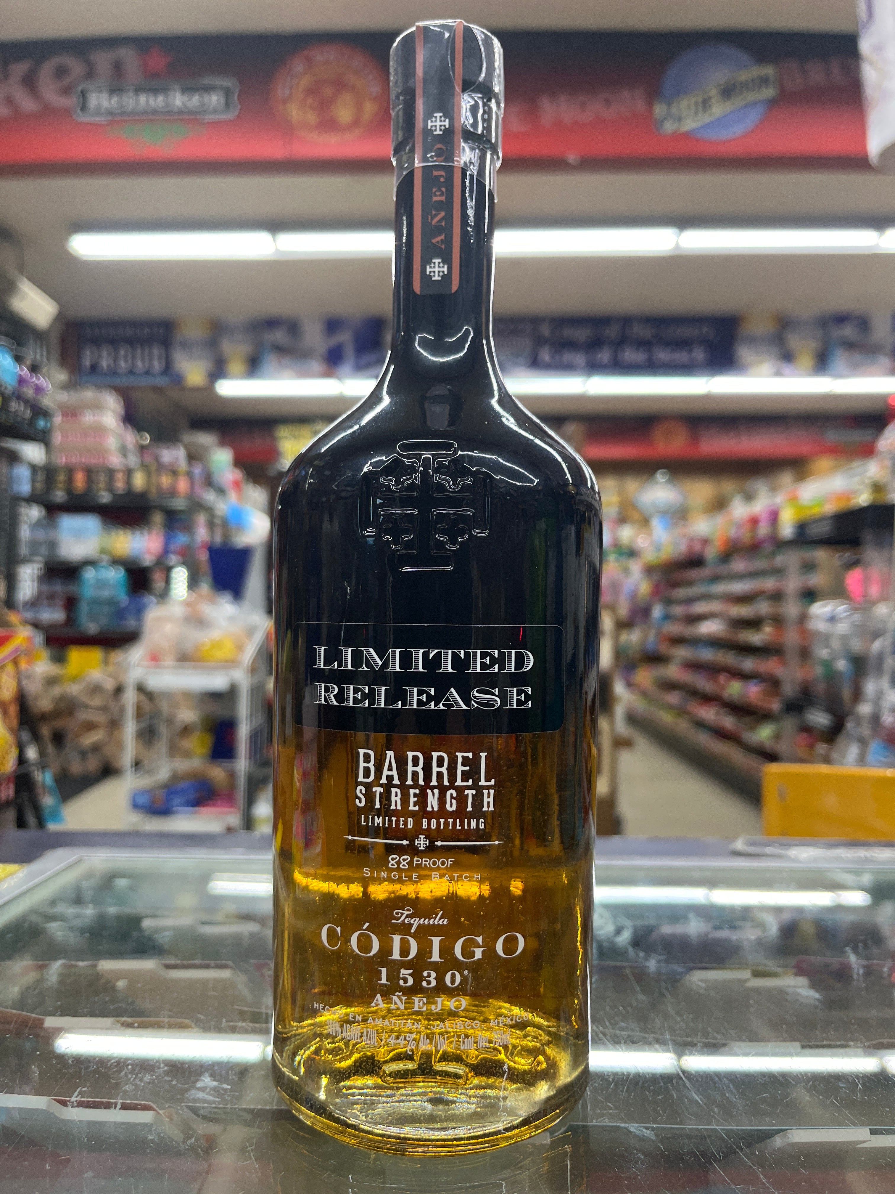 Codigo Anejo Tequila Barrel Strength 750ml Limited Release – Metro Food ...